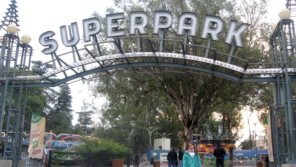Empleados del Súper Park reclaman su apertura - ACN